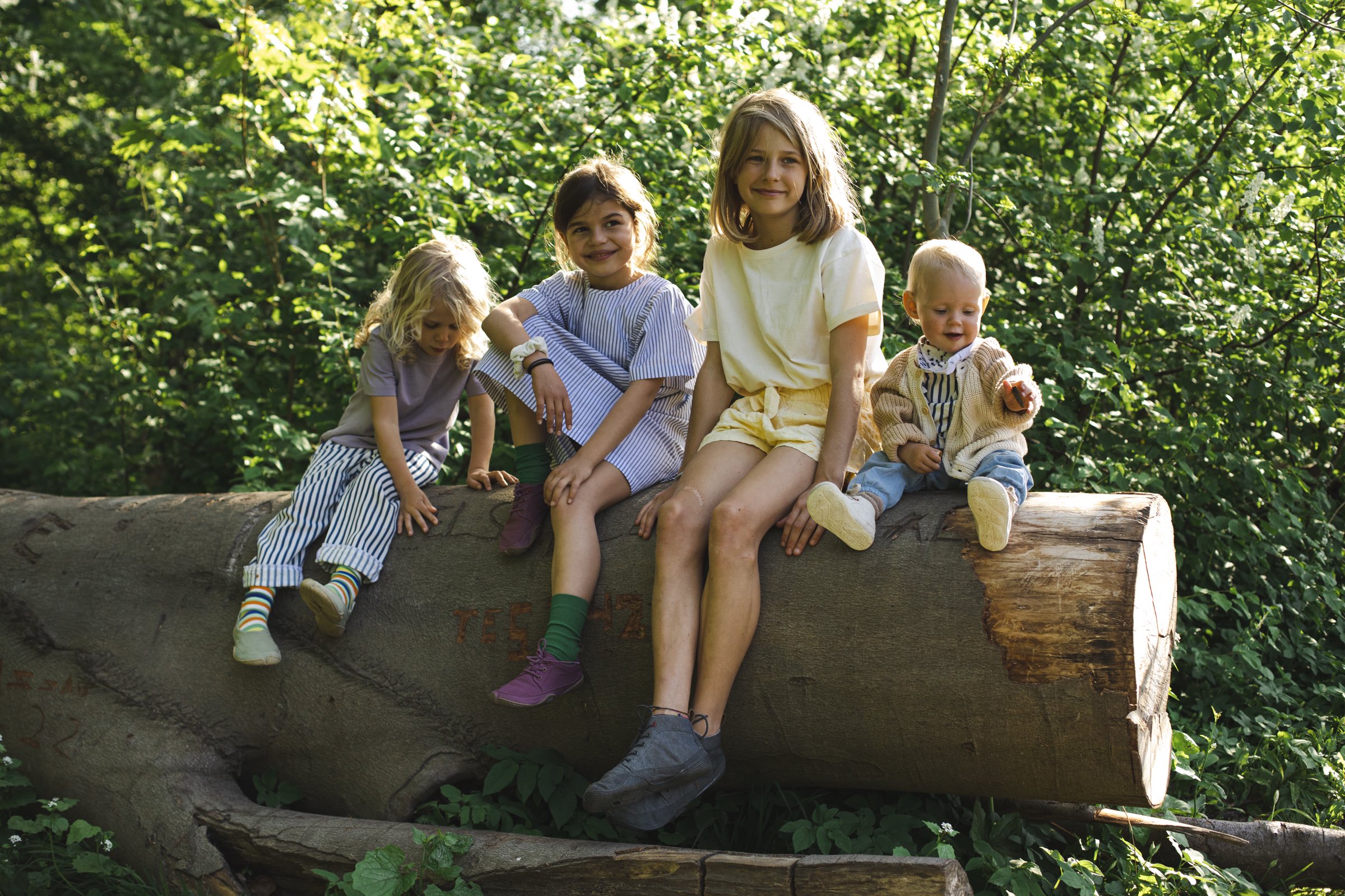 Kleine Wildlinge in der Natur: Unterwegs mit Wildling Shoes - Littleyears
